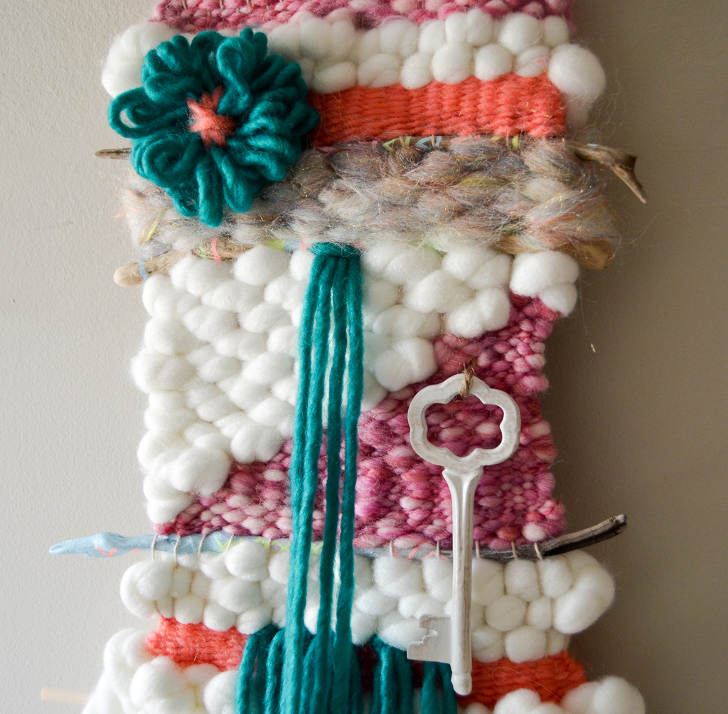 Bright and Fluffy Yarn Weaving